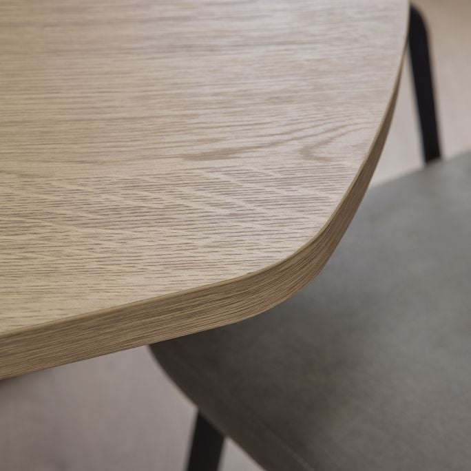 Eettafel Caiden Deens ovaal 200cm | Budgethomestore.nl